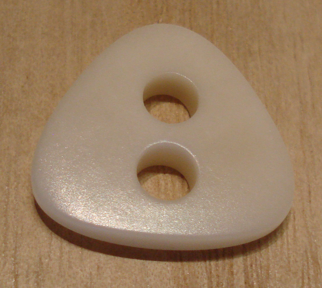 7/8" Natural Soft Triangle Corozo (Tagua Nut) Button: Ecobutterfly ...